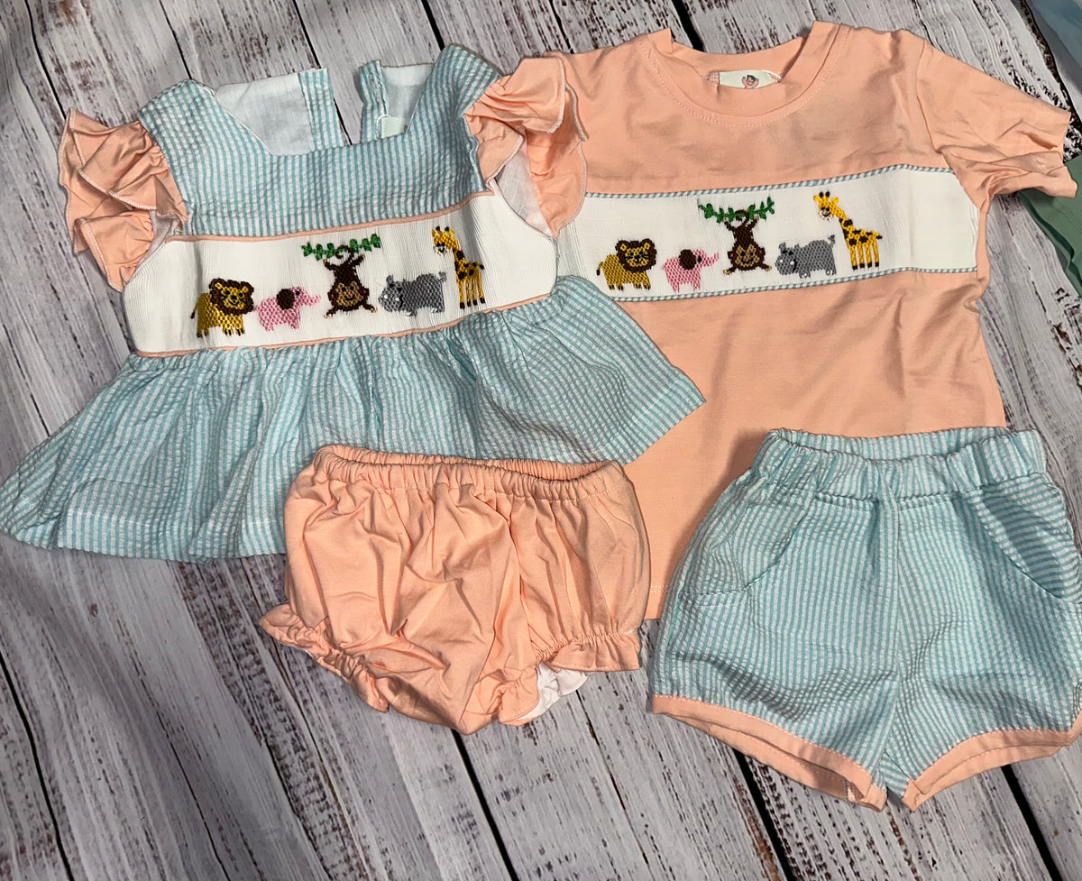 RTS: Girls Smocked Zoo Bloomer Set – Mississippi Smock Co